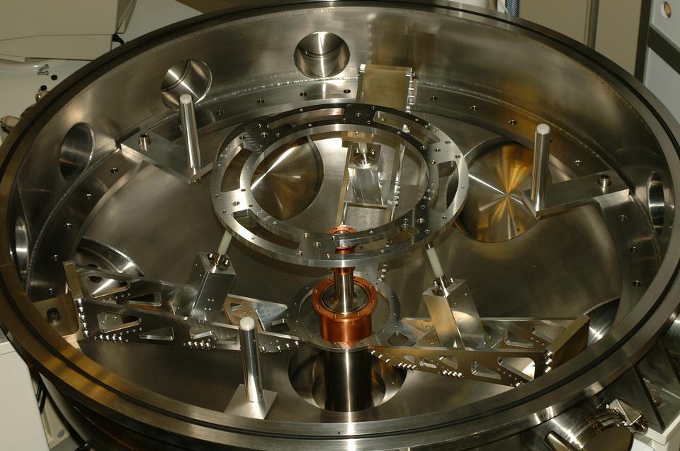 UK Space Facilities University of Oxford-Cold Optics Chambers