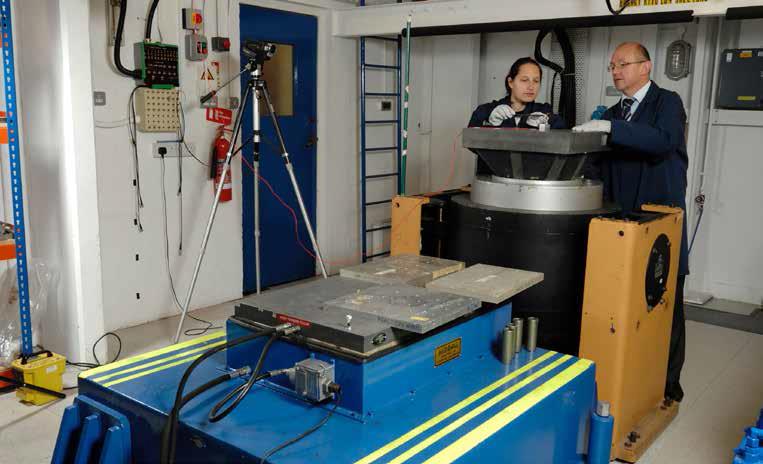 UK Space Facilities Airbus Defence & Space - Stevenage - Ling ...